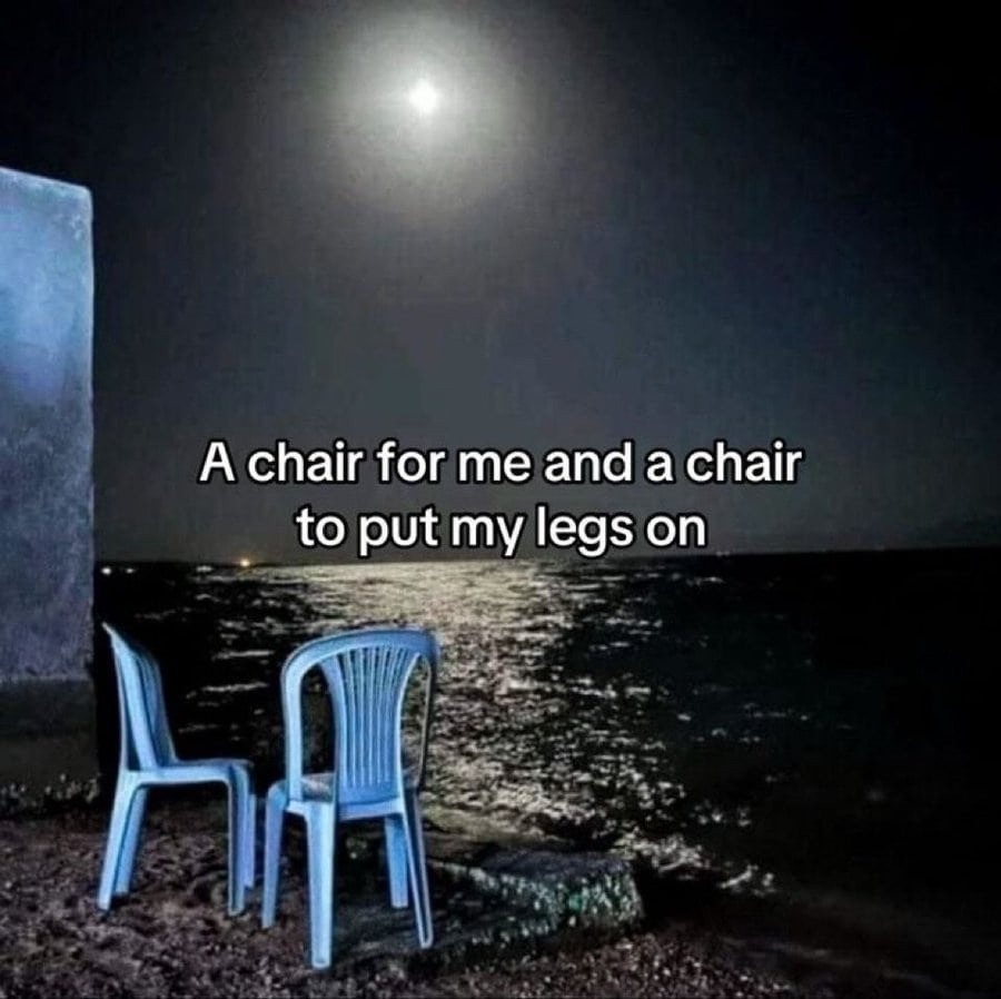 The best Chairs memes :) Memedroid