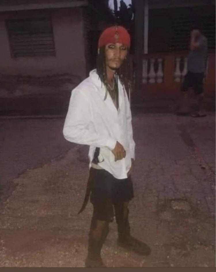 Crack sparrow - Meme by zipl4d3r :) Memedroid