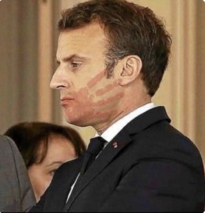 The best Macron memes :) Memedroid