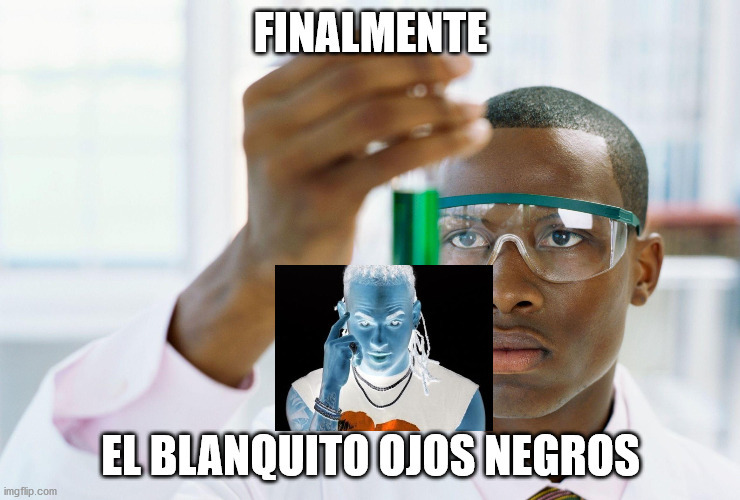 el blanquito ojos negros - Meme subido por Perrete :) Memedroid