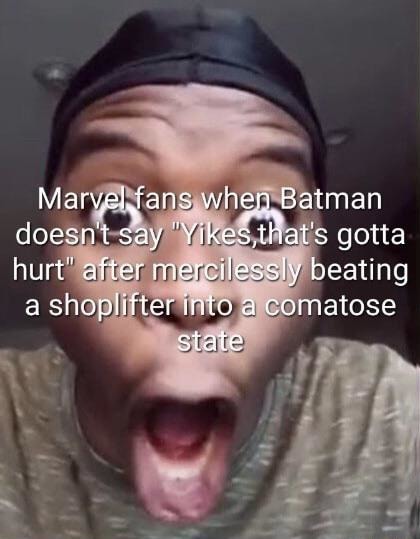 Marvel fans watching Batman - Meme subido por EZIDF :) Memedroid