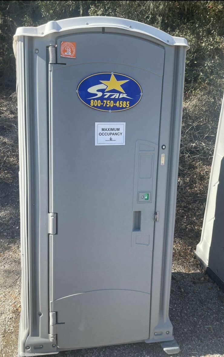 Six what? People or tons? - Meme subido por Grumpasaurus :) Memedroid