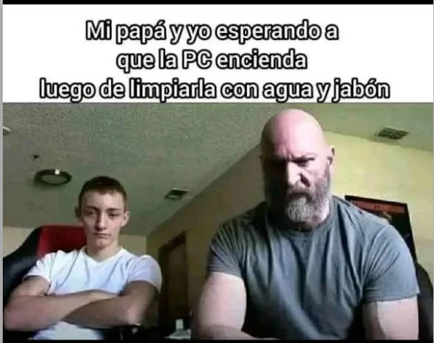Esa pc ya esta fregada xd - Meme by Elbarriodemomos :) Memedroid