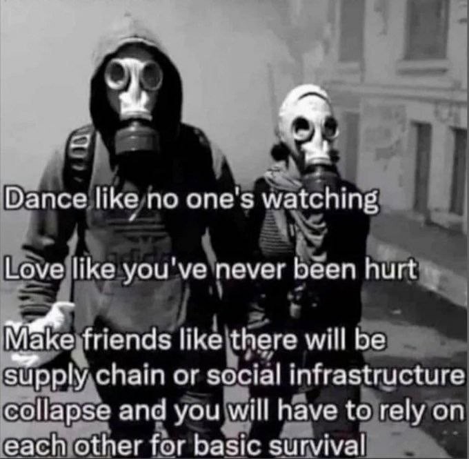 I can't wait to break out the 20lb bucket of Mac n chee - Meme by ...