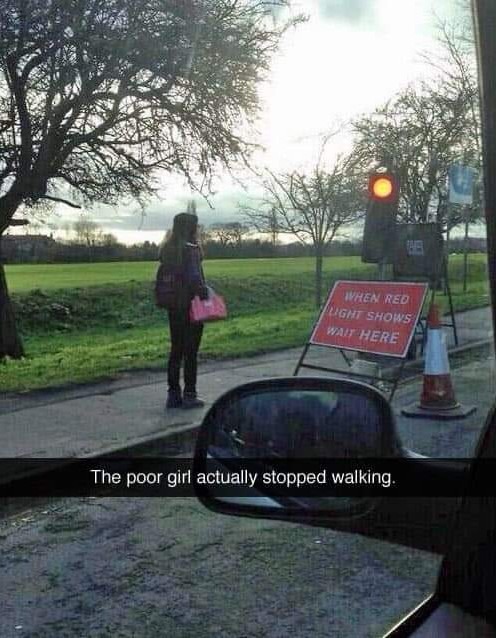 Wait here - Meme subido por RADFROOD25 :) Memedroid